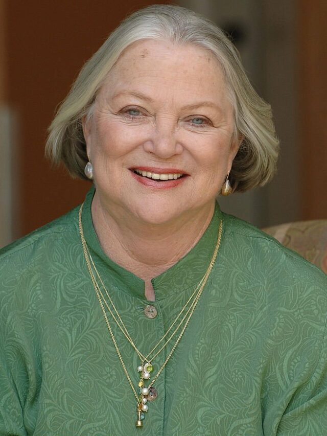 Louise Fletcher Bio, Movies - Lifestyle UG Louise Fletcher Bio, Movies - Lifestyle UG